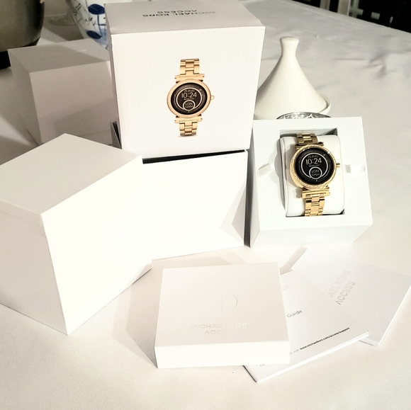 Michael Kors | Accessories | Nwt In Shrink Wrap Authentic Mk Gold ...